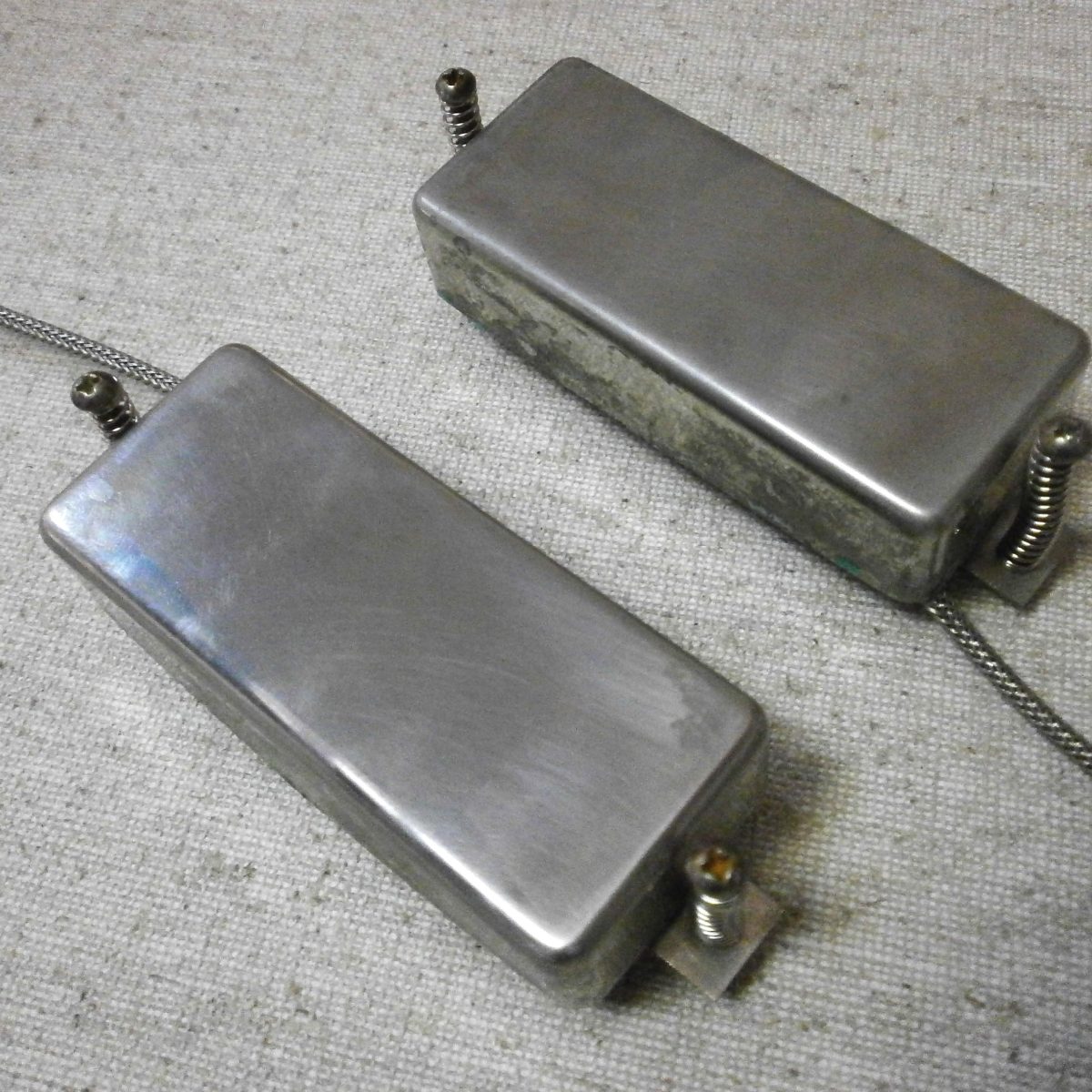 FIREBIRD / MINI HUM – Q Pickups – Handwound guitar pickups